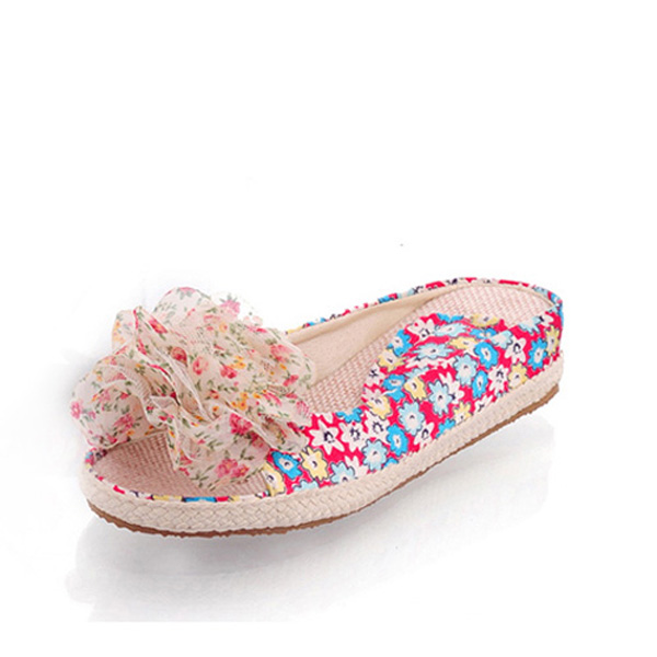 Handmade Floral Lace Flower Sandals/slippers on Luulla