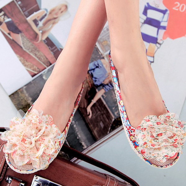 Handmade Floral Lace Flower Sandals/slippers on Luulla